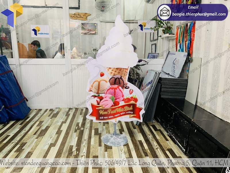Thiết kế standee quảng cáo cho quán kem - giá rẻ, chất lượng