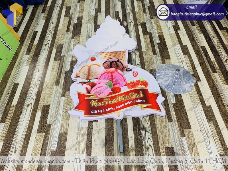 Thiết kế standee quảng cáo cho quán kem - giá rẻ, chất lượng
