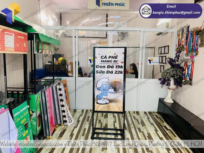 Vai trò của standee formex khung sắt trong doanh nghiệp
